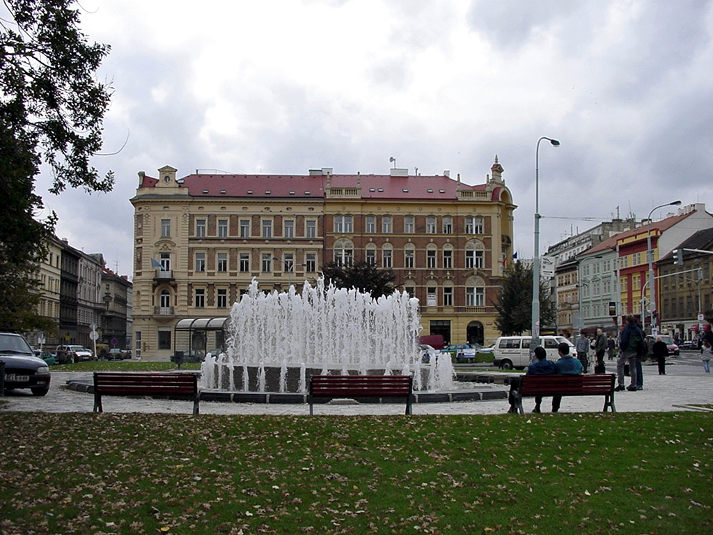 Praha - Náměstí Kinských - Fontany.cz